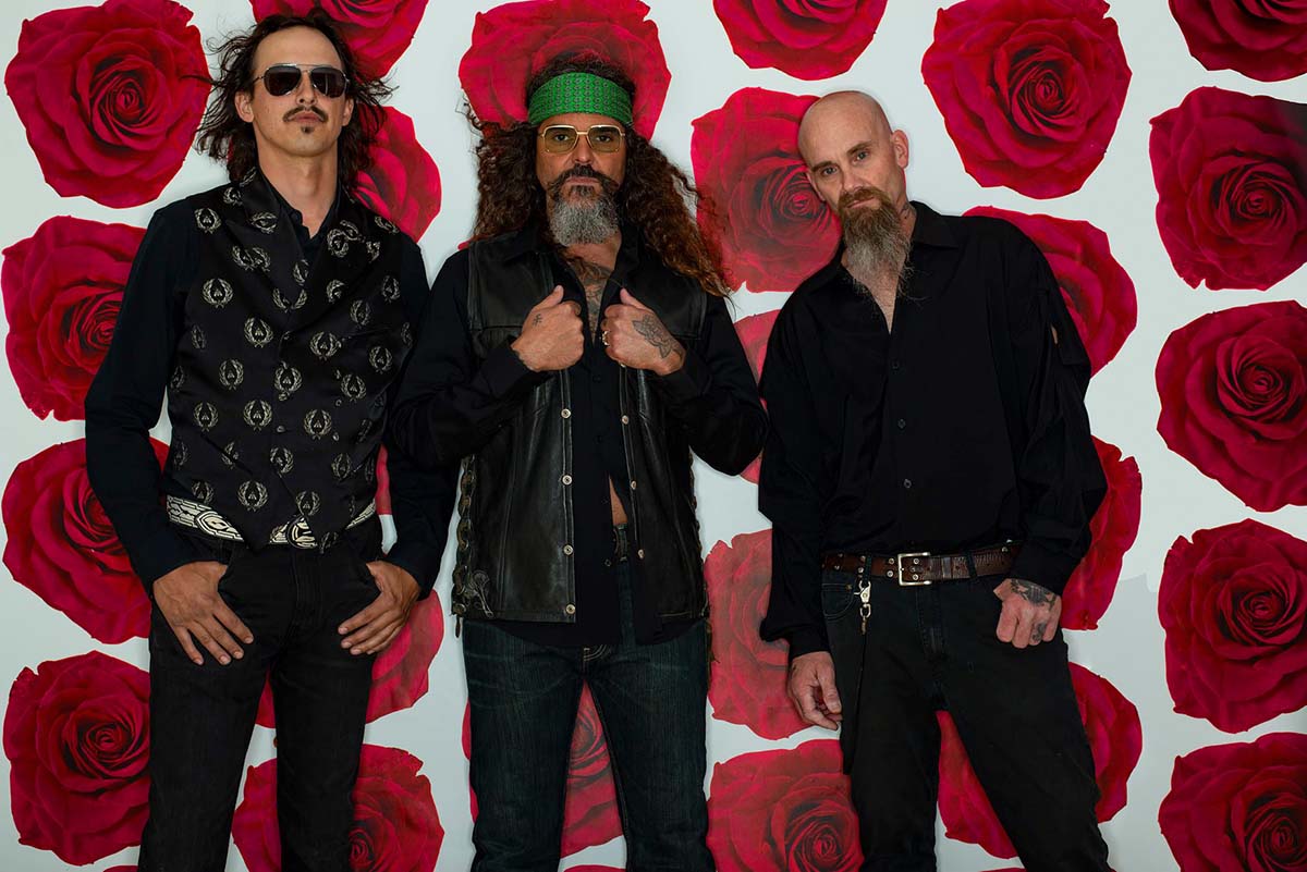 Stöner unveil the second single »Rad Stays Rad« taken from their ...