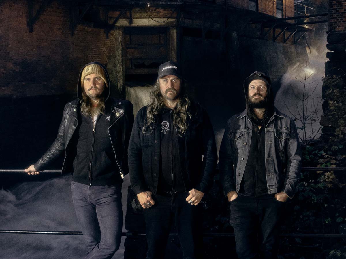 Firebreather unveil the first single »Kiss Of Your Blade« taken from ...