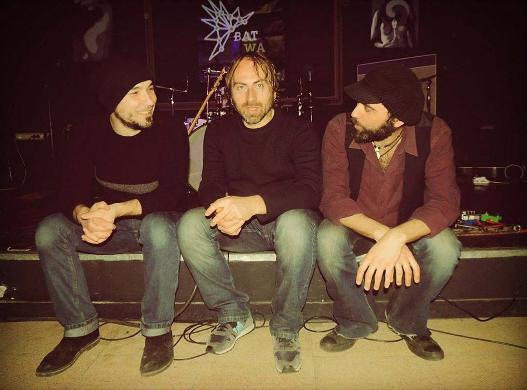 Rainbow Bridge share a music video for the track »No More I’ll Be Back ...