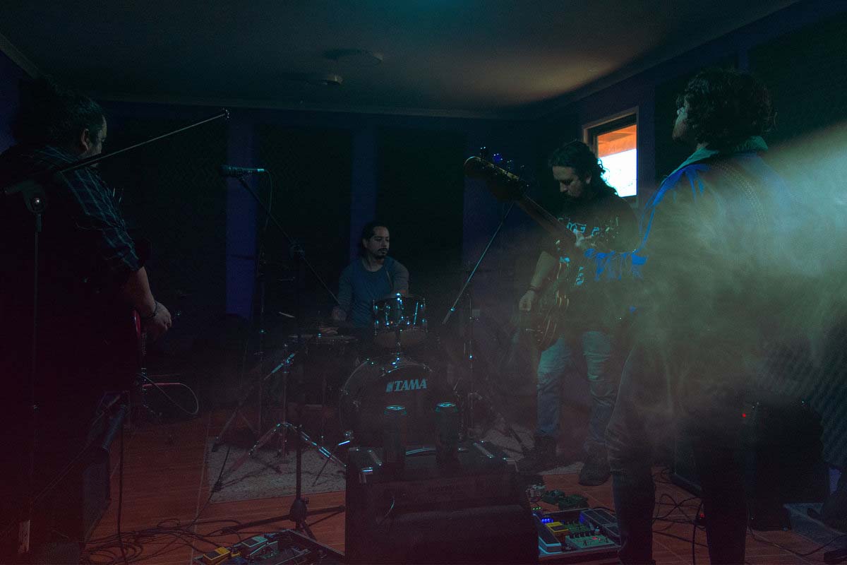 Chilean psychedelic stoner rockers Inche Kai Che stream their self ...