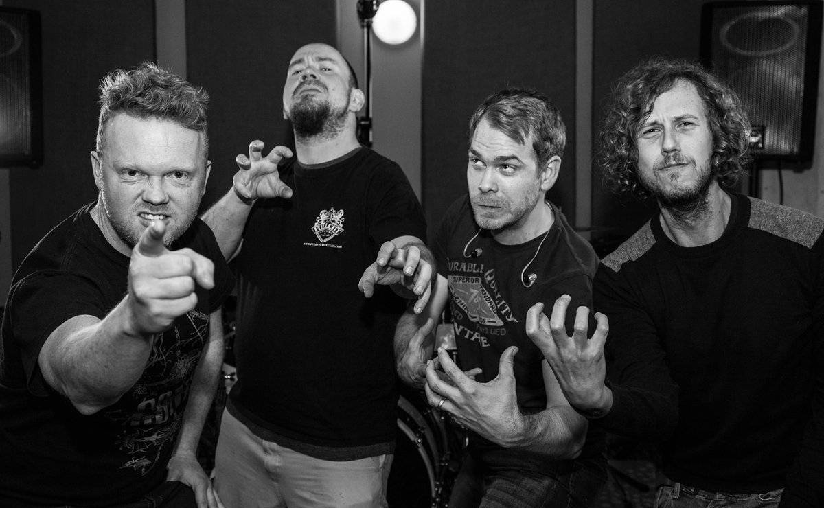 Sergeant Thunderhoof share an animated music video for »Avon & Avalon ...