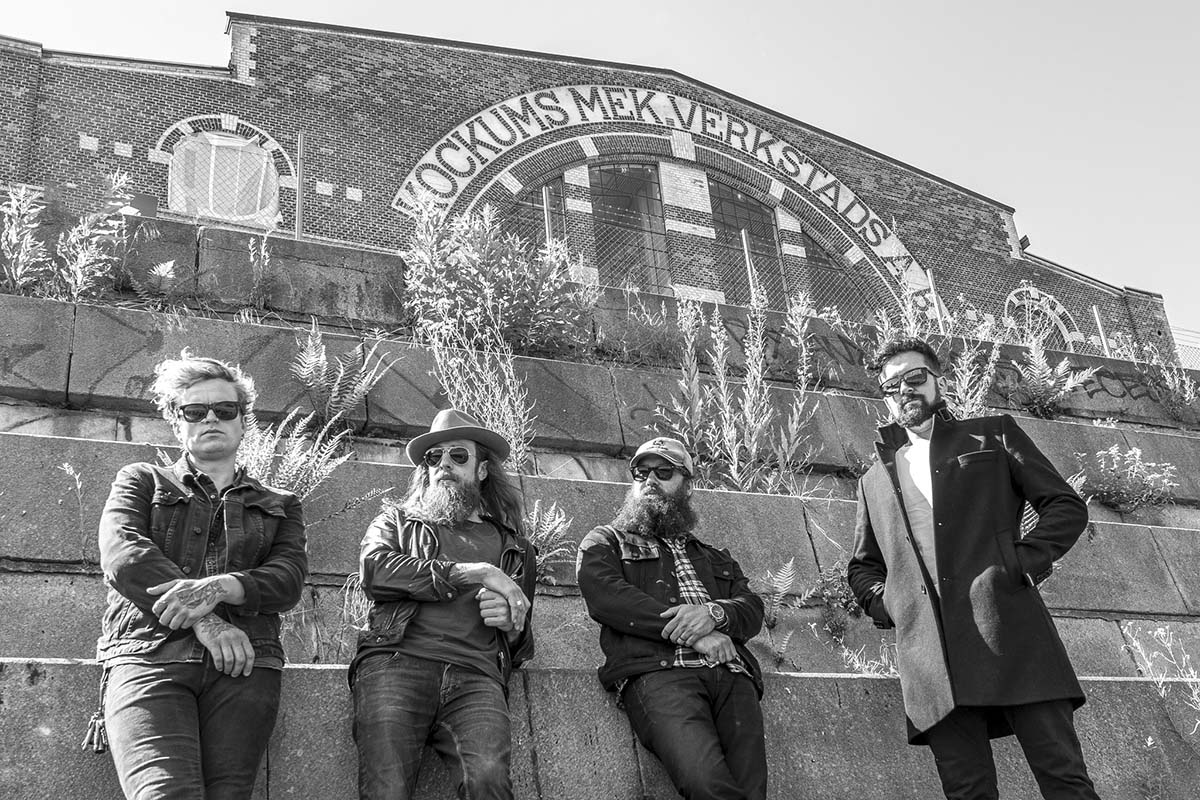 Deville share a music video for the new single »Killing Time« taken ...