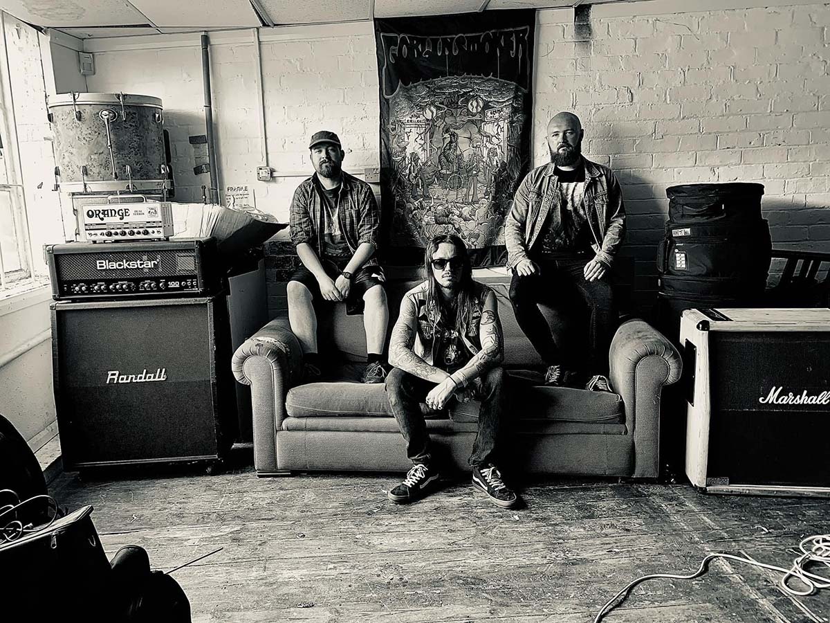 UK sludge/doom metal trio Goblinsmoker return with their brand new EP ...