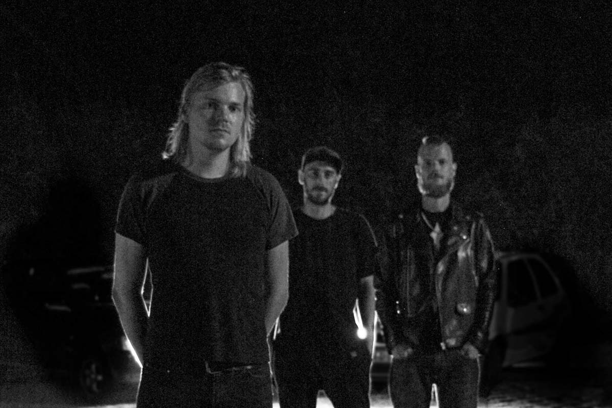 Dutch stoner rock trio Baardvader released their sophomore full-length ...