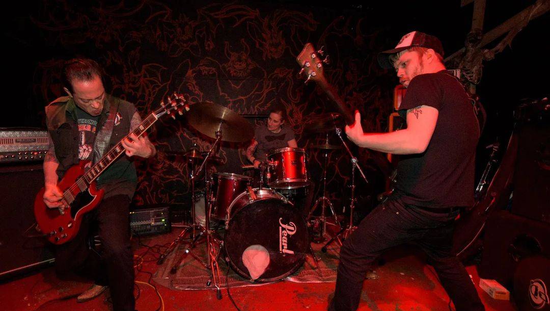 UK stoner/sludge trio Purple Kong announce debut album »Blood Lightning ...