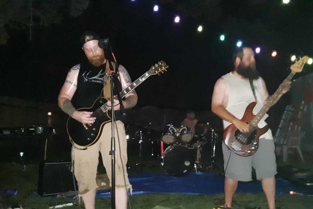 US stoner/thrash/punk trio Crack Mountain return with a brand new three ...