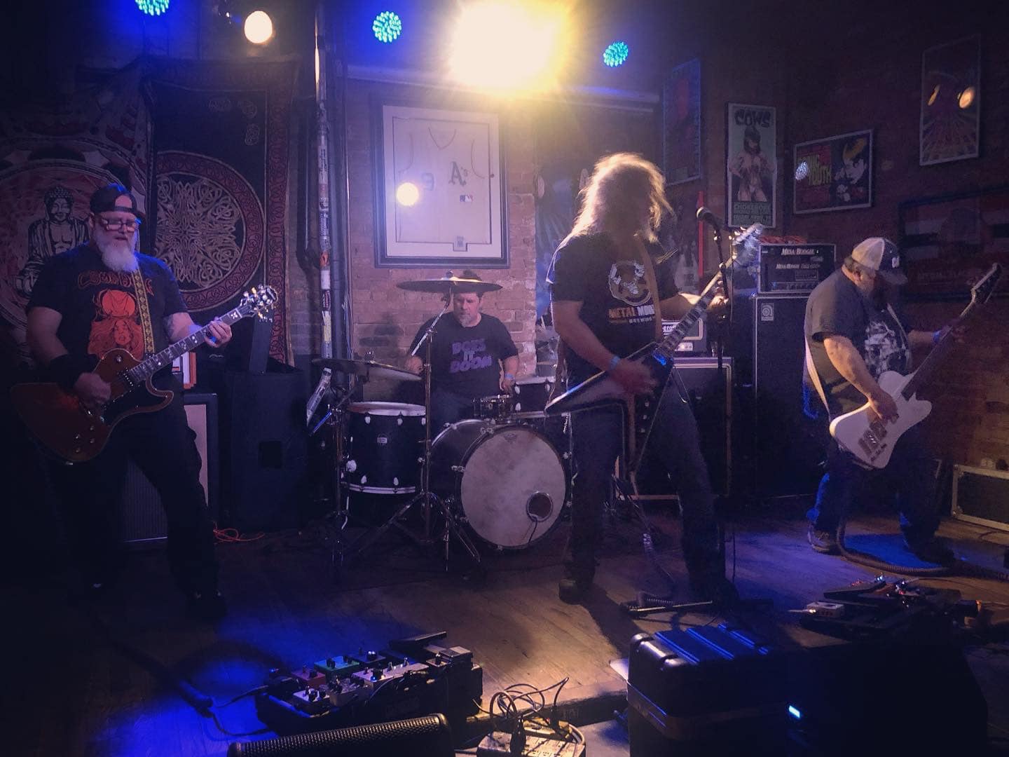 Listen to the latest single »Mullets & Muscle Cars« by American stoner ...