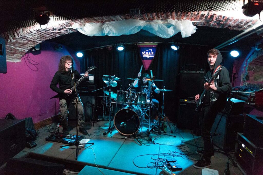 Slovenian groove/sludge/death metal trio Protype5 stream their new four ...