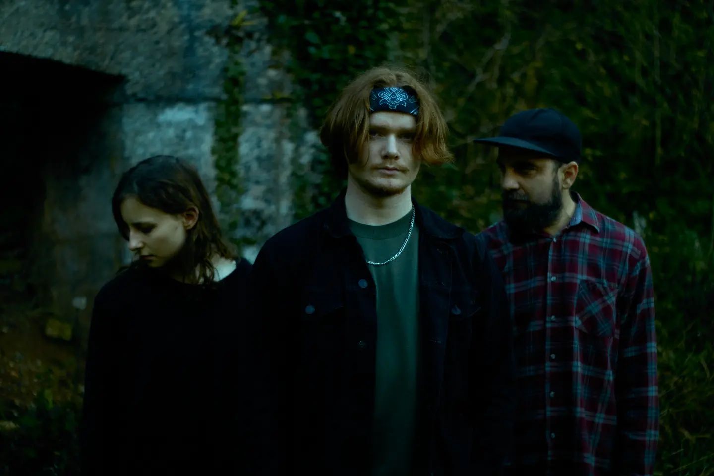 Slovenian grunge/alternative/stoner rock trio Dunraven presents their ...