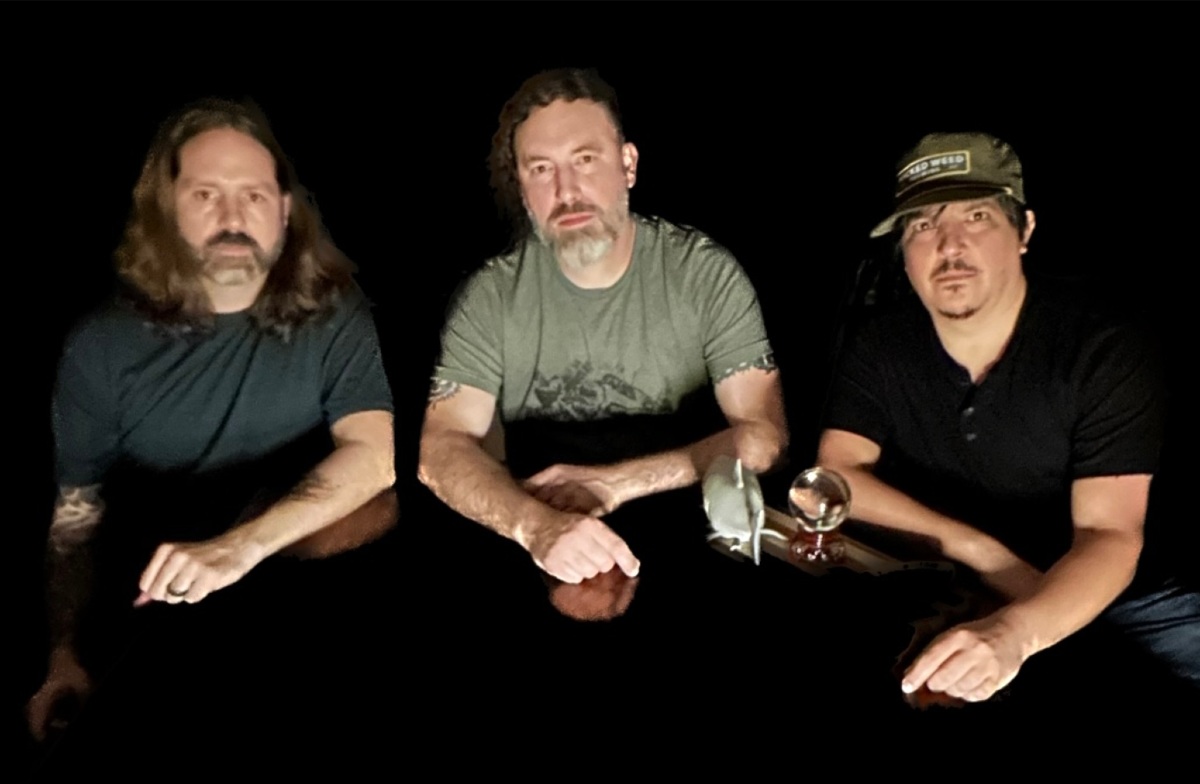 US alternative/progressive/death metal outfit Into The Deep stream new ...