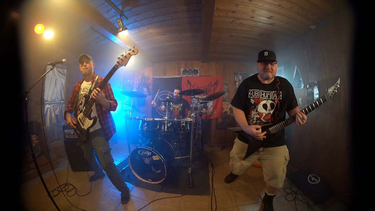 US alternative/stoner/doom trio Devil Moon Risen to release debut album ...