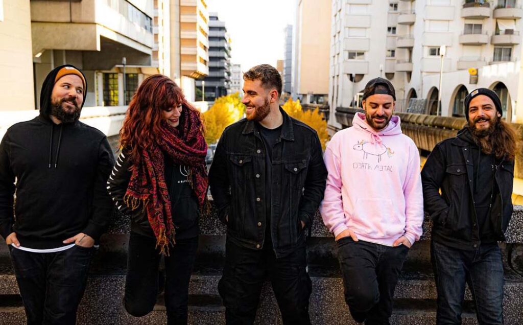 French post-metal/post-hardcore quintet Matrass released their debut ...