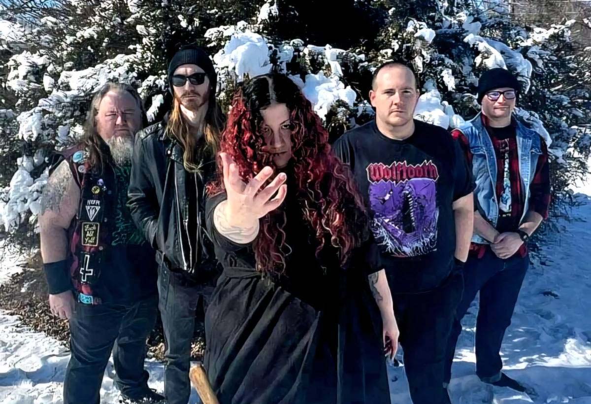 American heavy/doom metal band Ice Howl released their new EP »Reborn ...