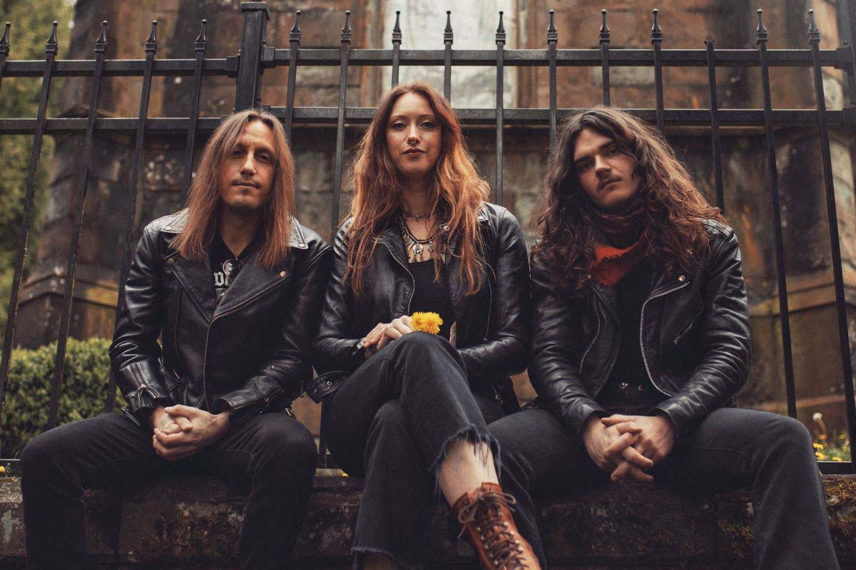 Hippie Death Cult releases »Red Giant« live video off »Live At The Star ...