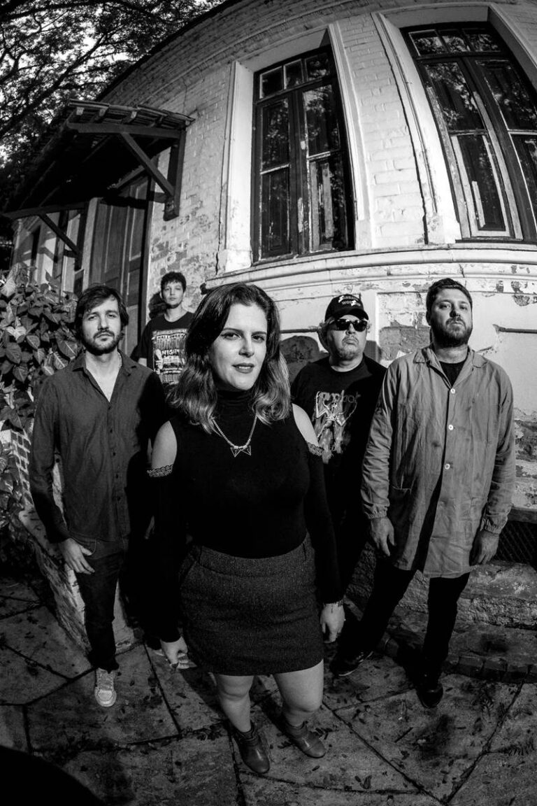 Brazilian psychedelic stoner/space rock band Spiral Guru presents their ...