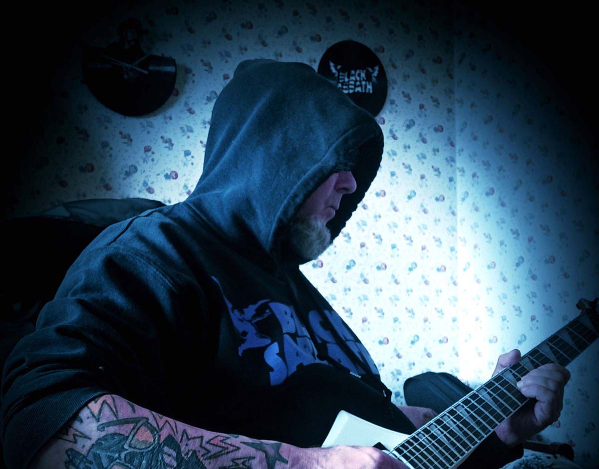 French heavy/doom metal solo project Deep Space Mask share new single ...