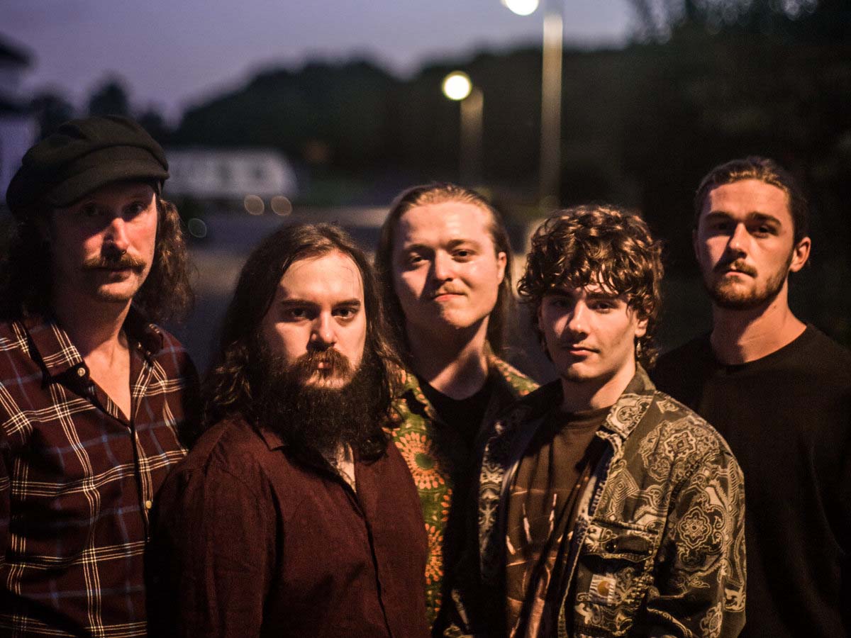 German heavy rockers Violet Dawn premiere new single »People« and ...