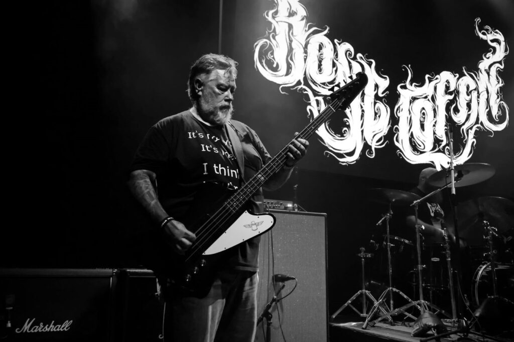 Australian stoner/doom/sludge metal band Bong Coffin presents their new ...