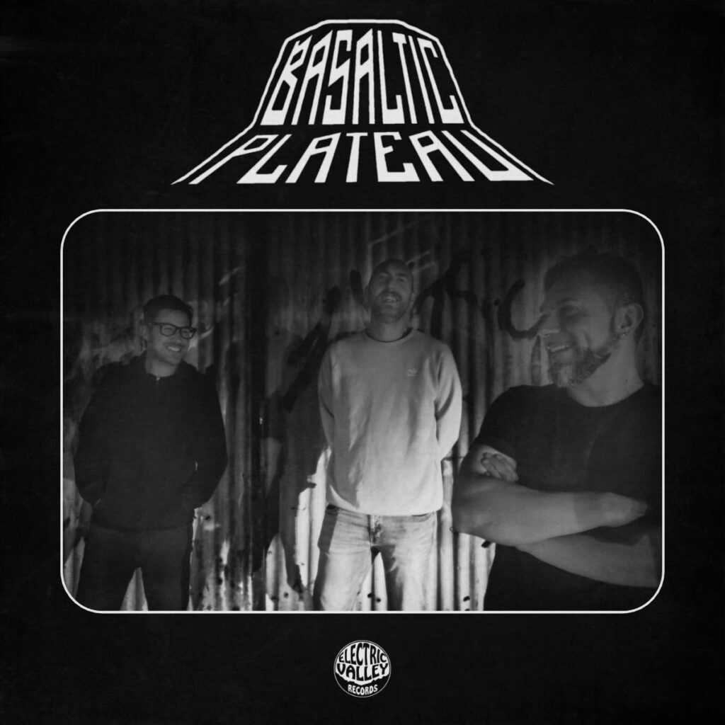 Italian psychedelic/stoner/noise-rock power trio Basaltic Plateau ...