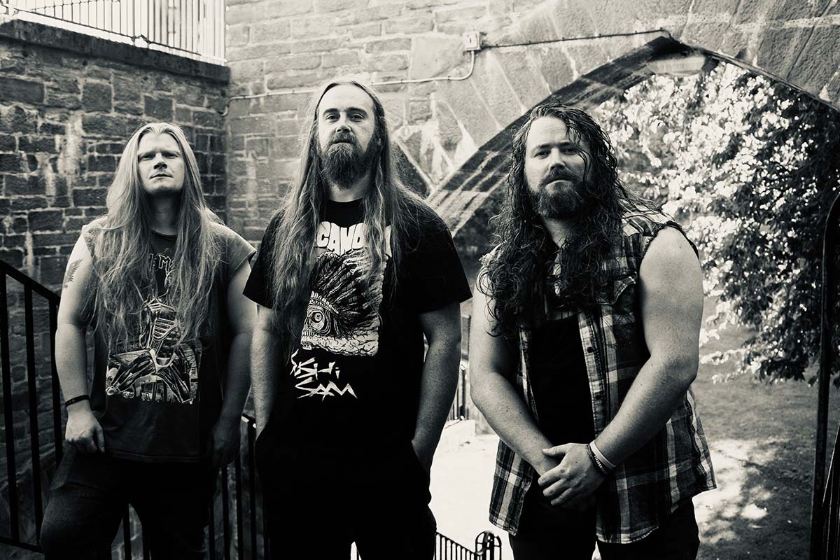 Scottish heavy rock trio Solar Sons sign to Argonauta Records; release ...