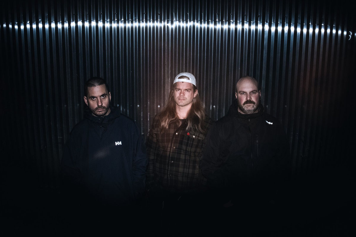 Norwegian sludge metal trio Årsfortærer presents their debut album ...