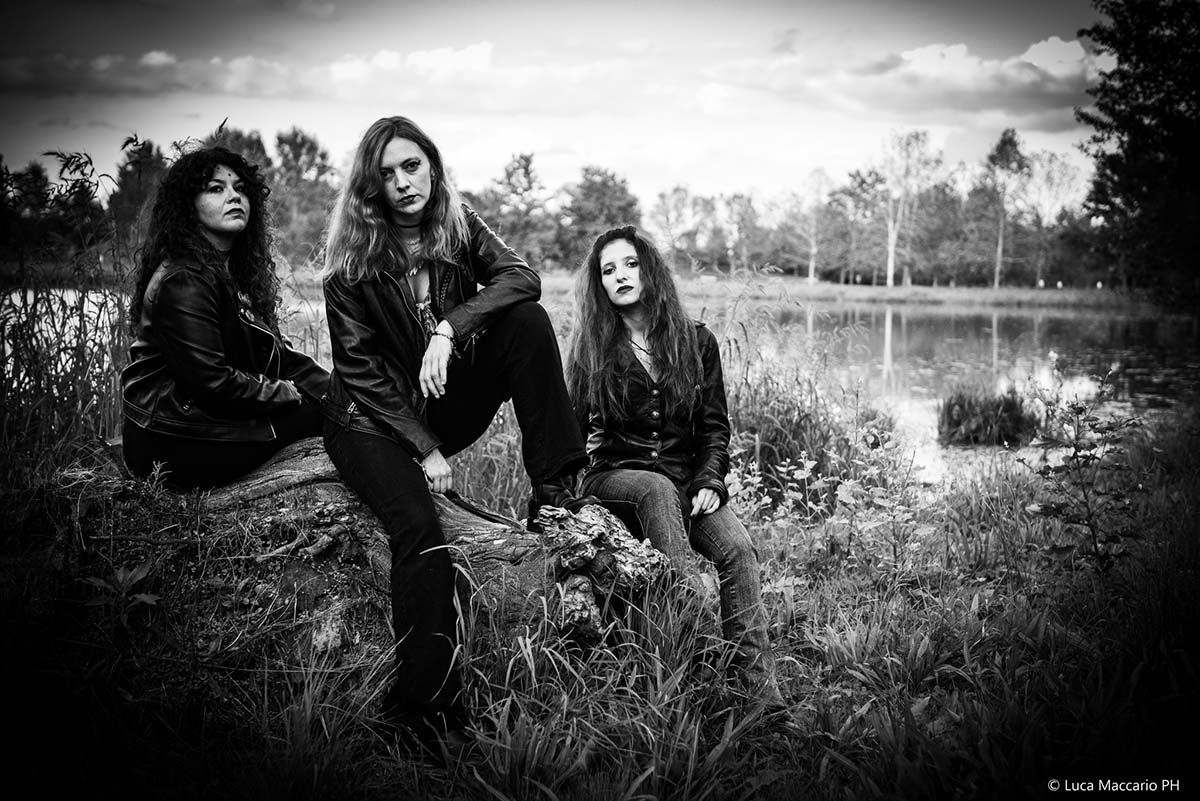 Italian fuzz heavy rock trio Dune Aurora presents debut album »Ice Age ...