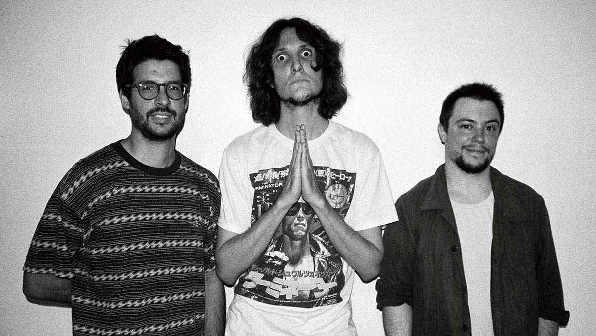 French grunge/doom metal band Fátima premiere first single and title ...