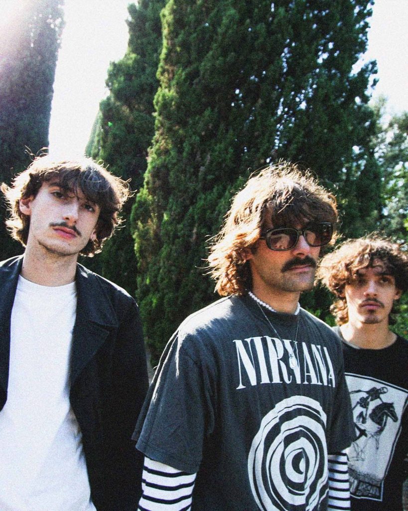 French post-hardcore/grunge trio Loons released debut album »Life Is ...