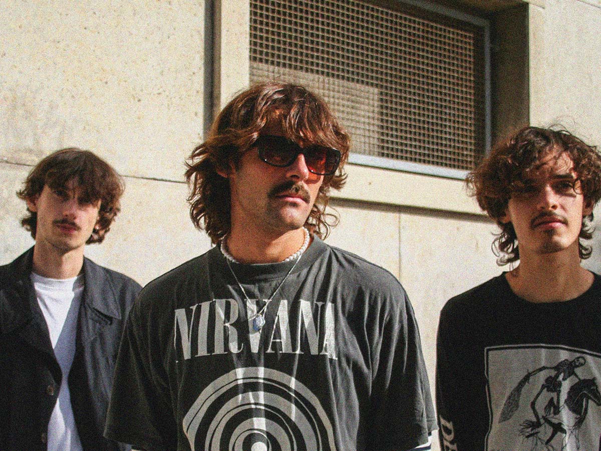 French post-hardcore/grunge trio Loons released debut album »Life Is ...
