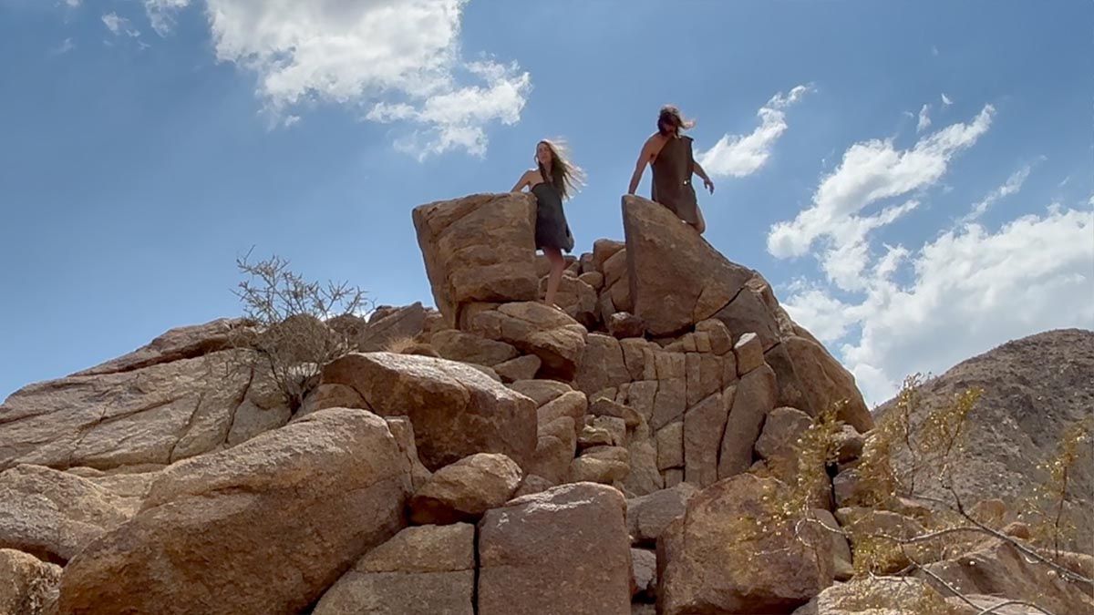 American heavy rock duo Neanderthal Rock Altar unleashed their debut ...