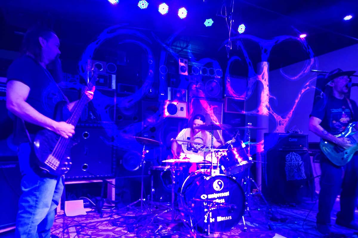 US psychedelic stoner/doom/sludge trio Odrot shares lyric videos for ...