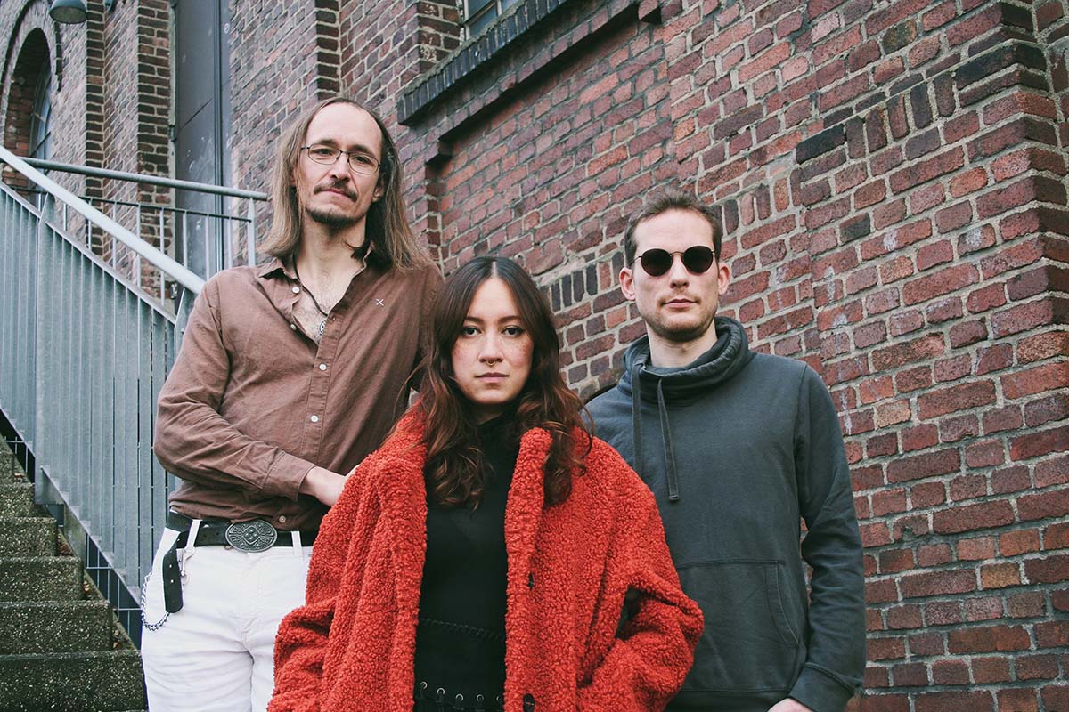 German stoner rock trio Aeon Temple announces debut album »Resurfaced ...