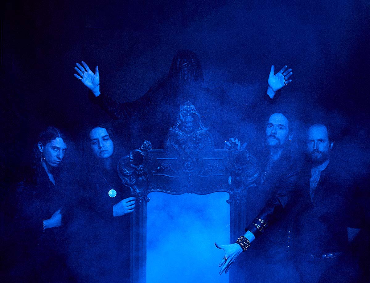 The Silver announce new studio album »Looking Glass Hymnal Blue« on ...